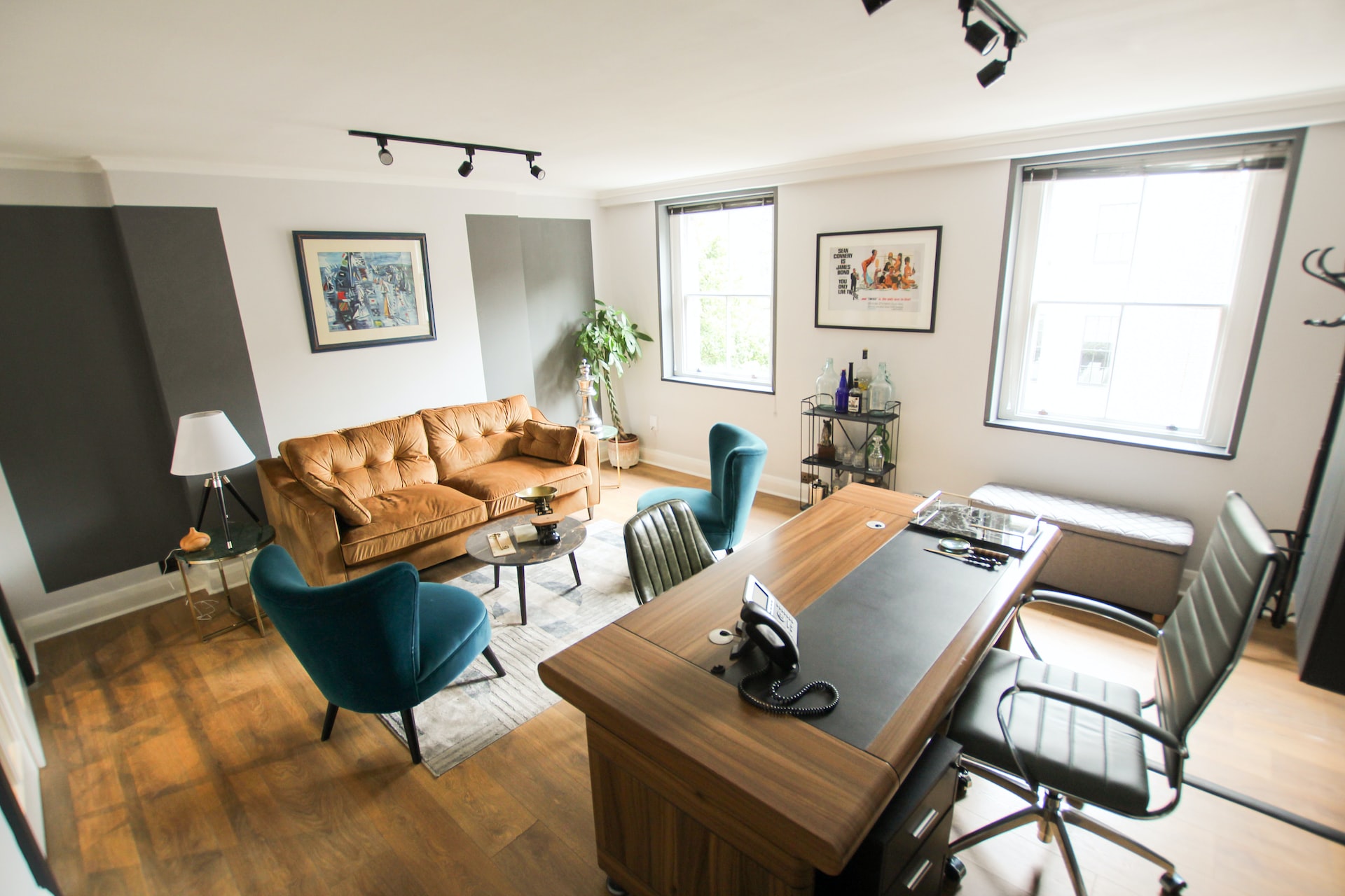 Types of Aesthetics to Consider for Your Office Decor